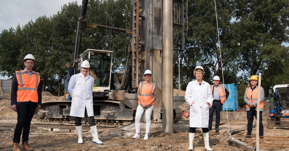 Eerste paal nieuwe hoofdingang Amsterdam UMC, locatie AMC | Hanab ...